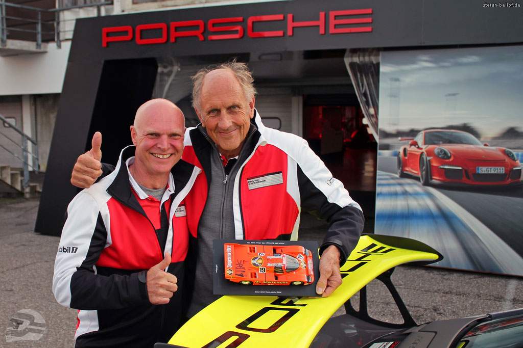 In dieser Ausgabe heißt es: Goa trifft Hans-Joachim “Strietzel“ Stuck ...